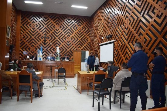 Condenado A 20 Años De Prisión Por Abusar De Sus Hijas Menores De Edad
